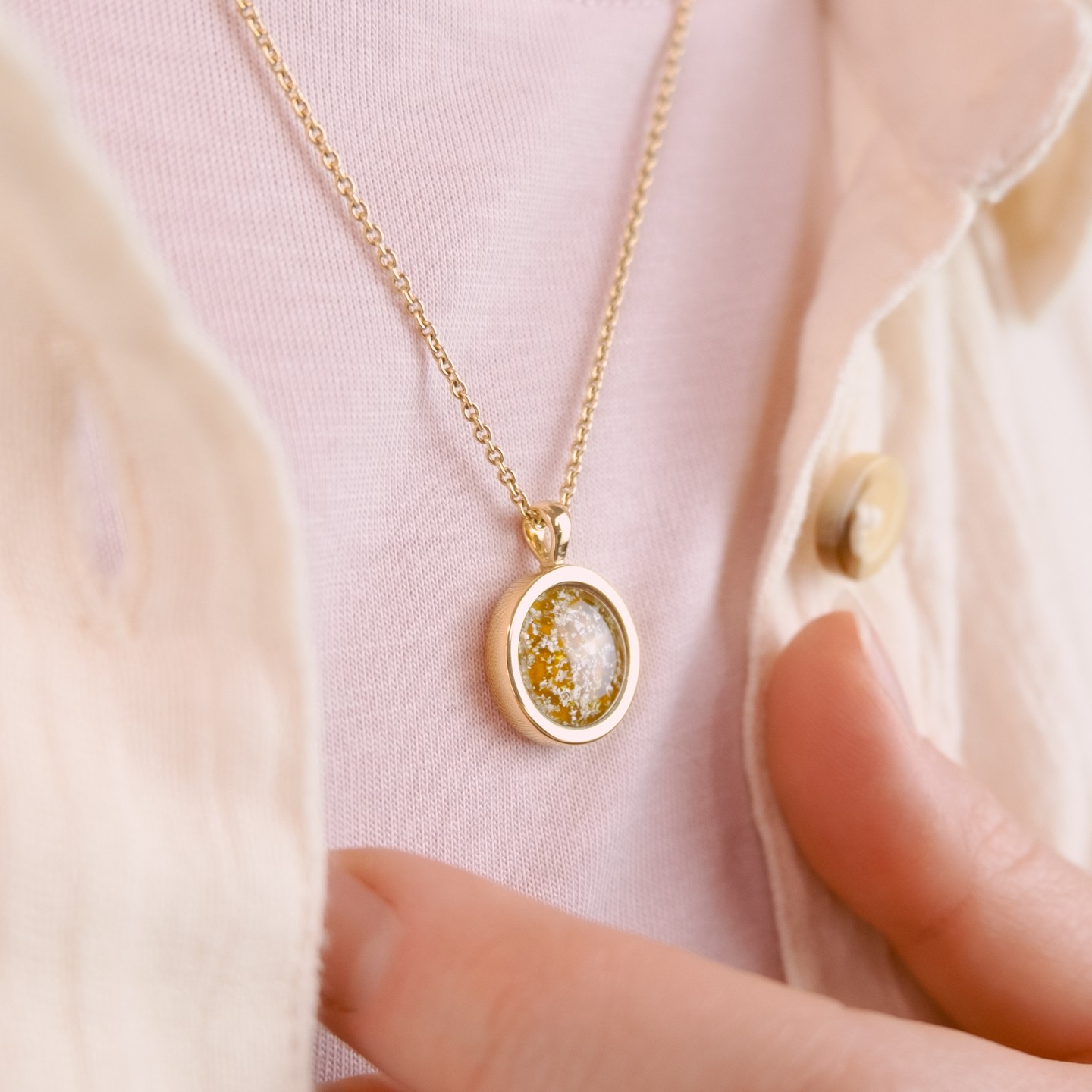 Ashes into Glass ® Official Website.